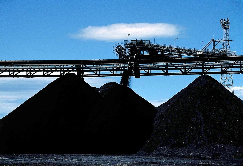 Anglo’s coal spin-off Thungela debuts on JSE at R25 - Moneyweb
