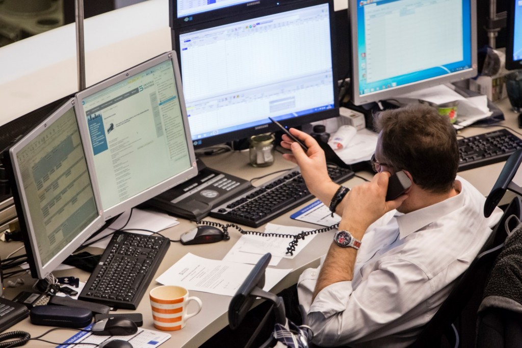 The world’s most powerful stock pickers don’t manage a penny - Moneyweb