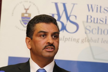 FirstRand starts new bonus system for managers - Moneyweb