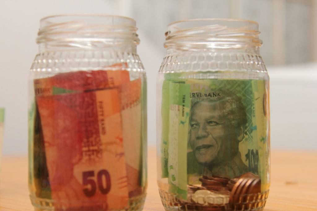 Young investors: Two-pot system could really work for you - Moneyweb