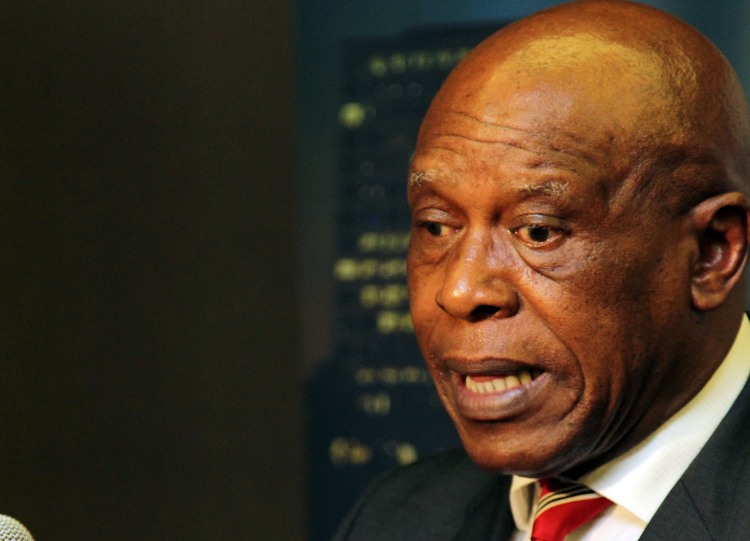 Sexwale was ‘scammed’ - Moneyweb