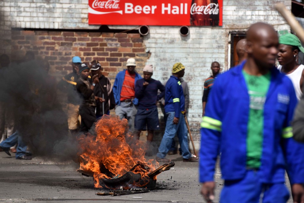 Specter of xenophobic violence resurfaces in SA - Moneyweb
