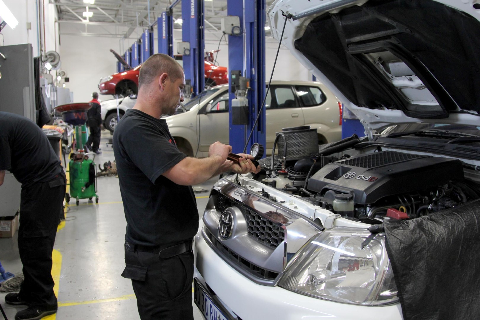 Retail motor industry urges to be classified as an essential service ...