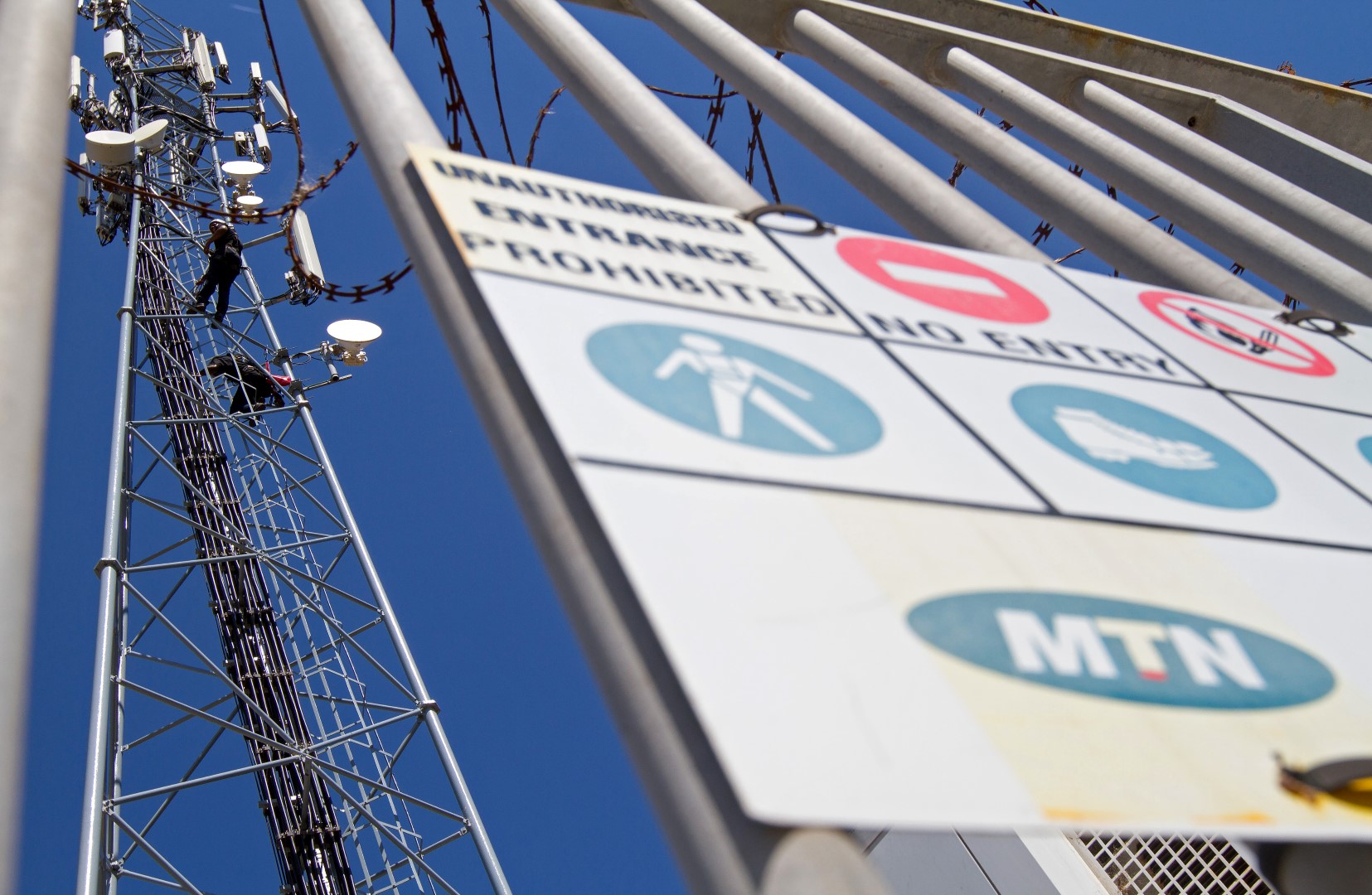 Mobile networks taking a pounding from load shedding - Moneyweb