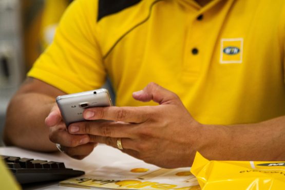 MTN giveth – and taketh away – with new data bundles - Moneyweb
