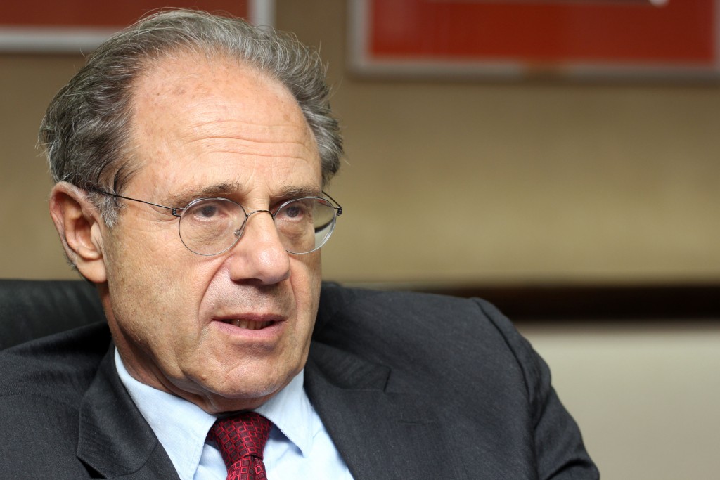 Roland Sassoon to step down as Sasfin CEO - Moneyweb