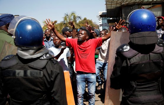 Zimbabwe public workers threaten strike over wages - Moneyweb