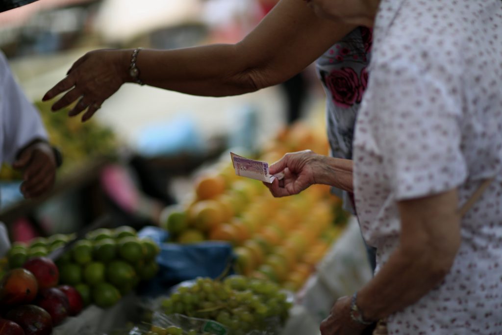 Die Reserwebank is bekommerd oor ‘n daling in die vraag na SA ...