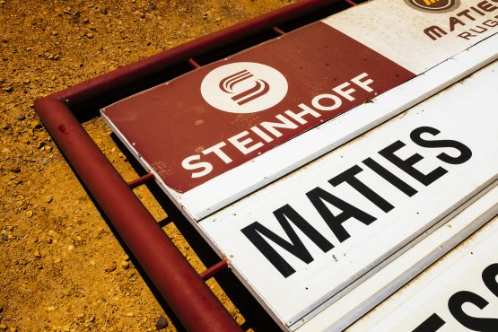 Steinhoff begins creditor talks on restructuring ailing retailer - Moneyweb