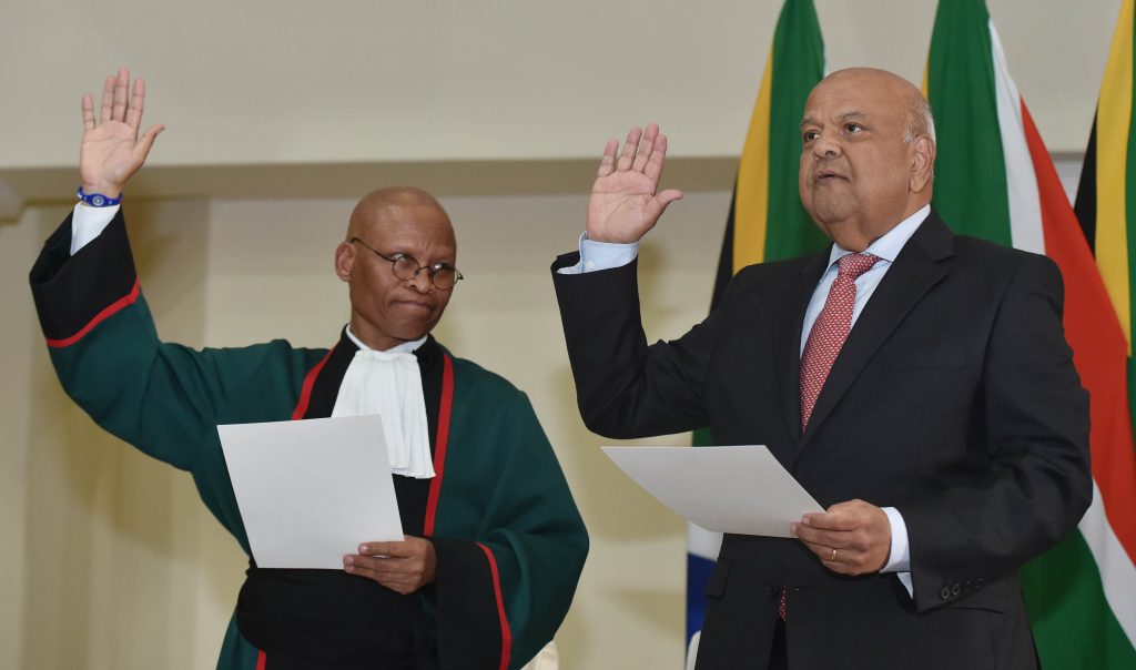 Pravin Gordhan hailed as a ‘bulwark against State Capture’ - Moneyweb