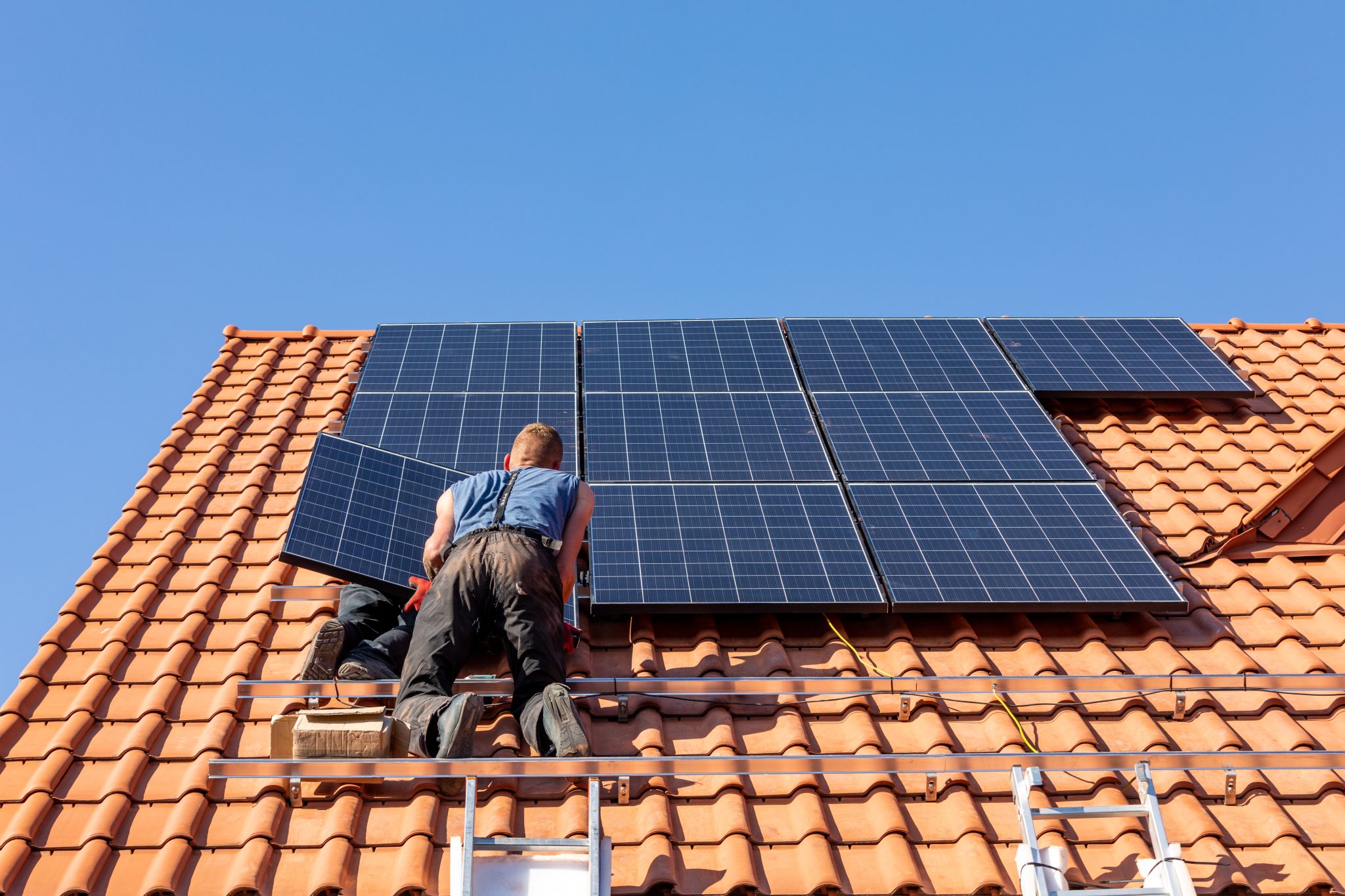 Understanding the rooftop solar tax incentive - Moneyweb