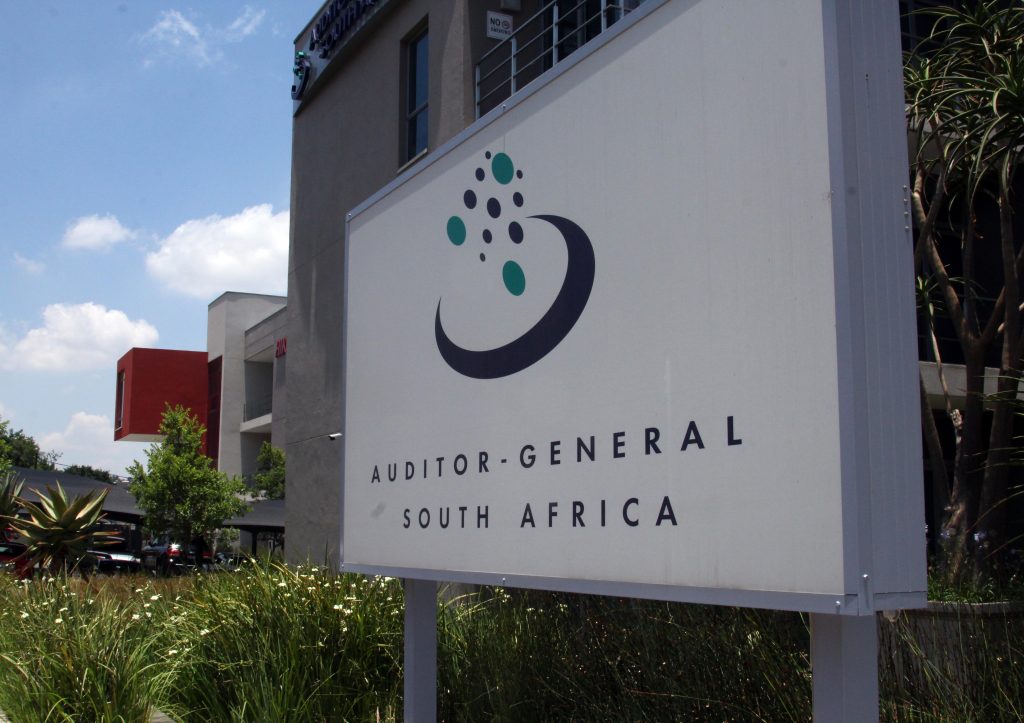 Local government still struggling to achieve clean audits - Moneyweb