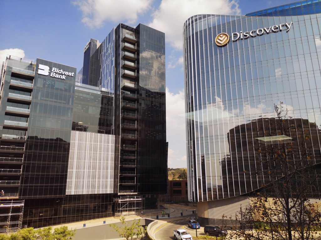 Discovery Bank now has a million clients - Moneyweb