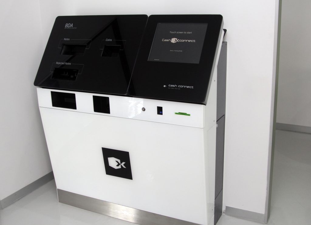 Bulk deposit ATM can process 800 notes and coins per minute - Moneyweb