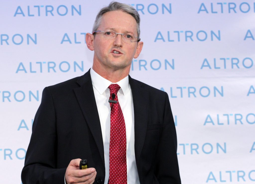 Die donkie en die geoktrooieerde rekenmeester - Moneyweb