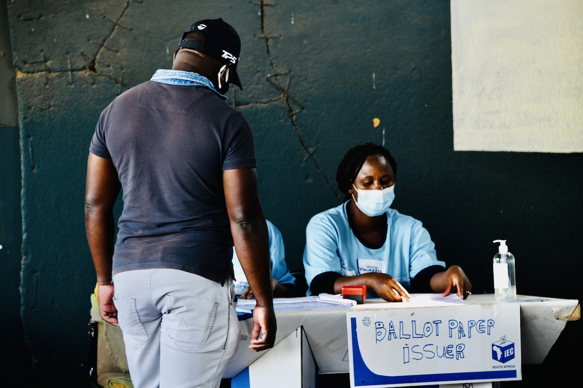 Vote counting under way in SA municipal elections - Moneyweb