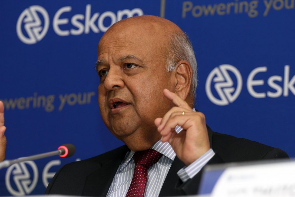 Gordhan meeting Eskom executives over power crisis - Moneyweb