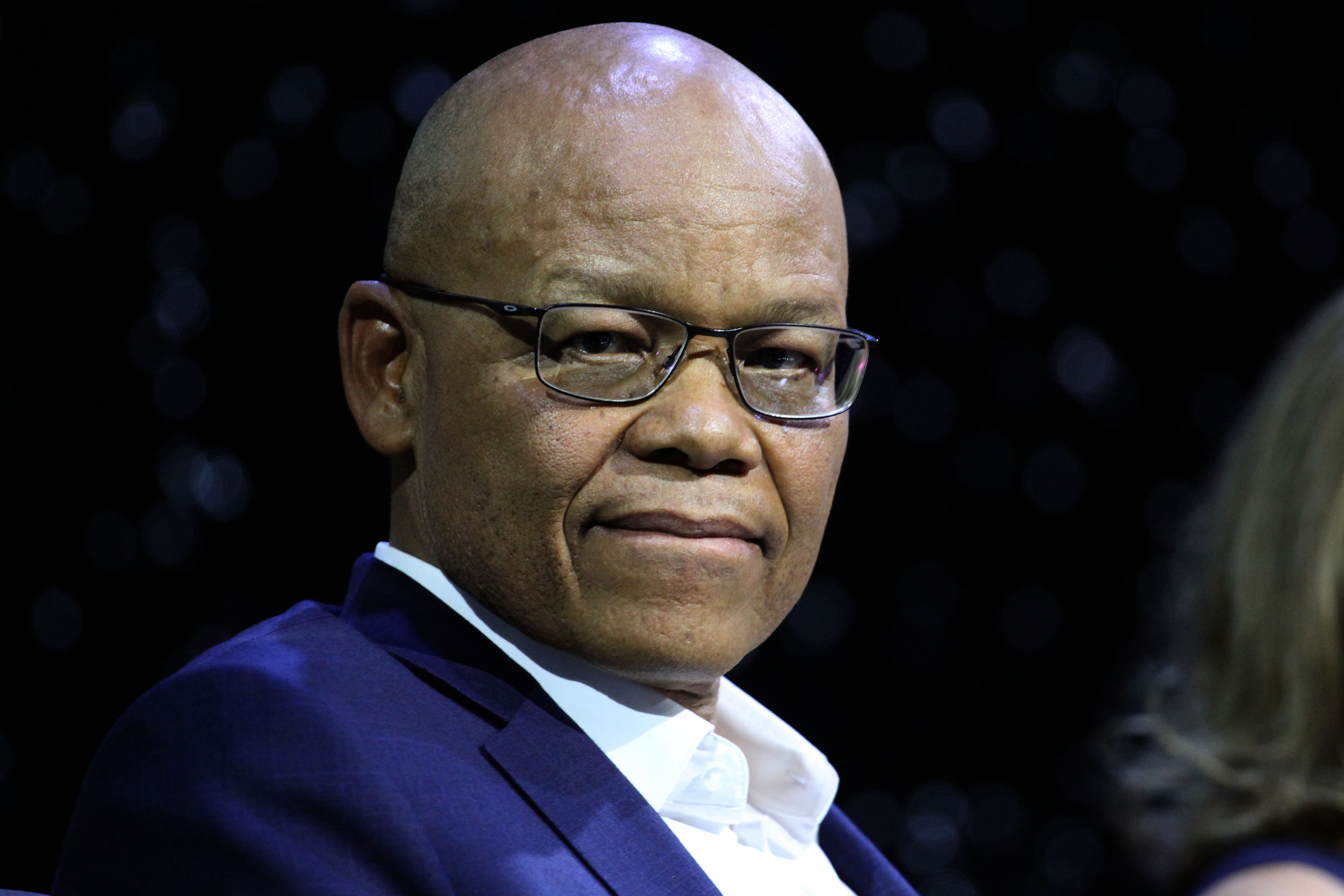 Investec expects jump in earnings - Moneyweb