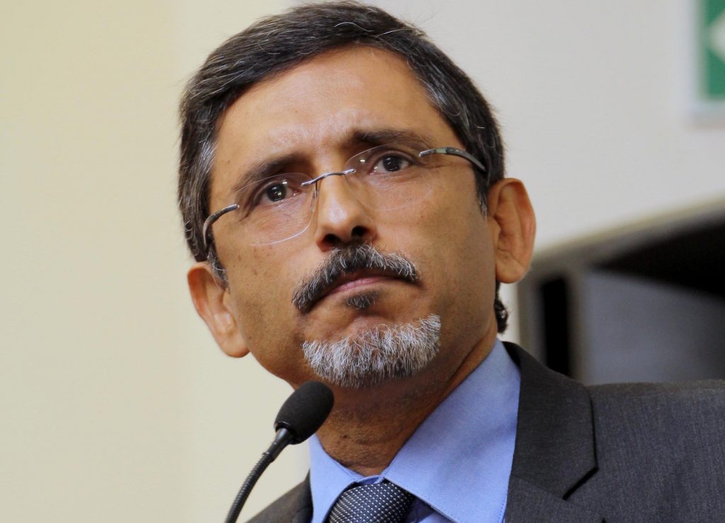 Data prices will fall, Ebrahim Patel says - Moneyweb