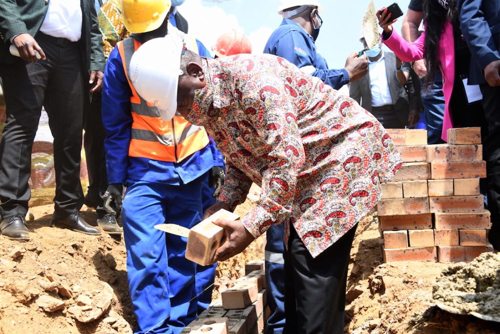 Government unveils R595bn pipeline of new infrastructure projects ...