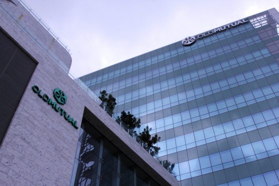 Rich investors help Old Mutual - Moneyweb