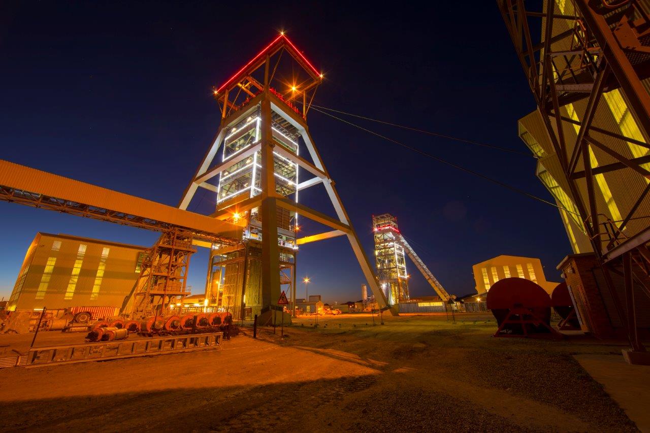 The battle for Royal Bafokeng Platinum gets white hot - Moneyweb