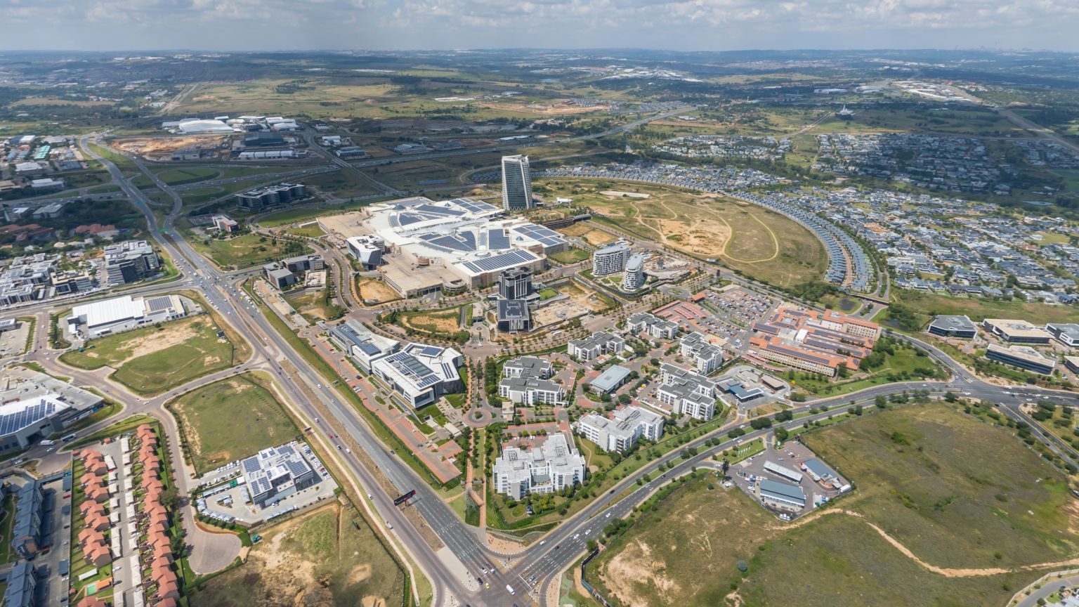 Binding legals signed in R2.7bn Attacq-GEPF Waterfall City deal - Moneyweb