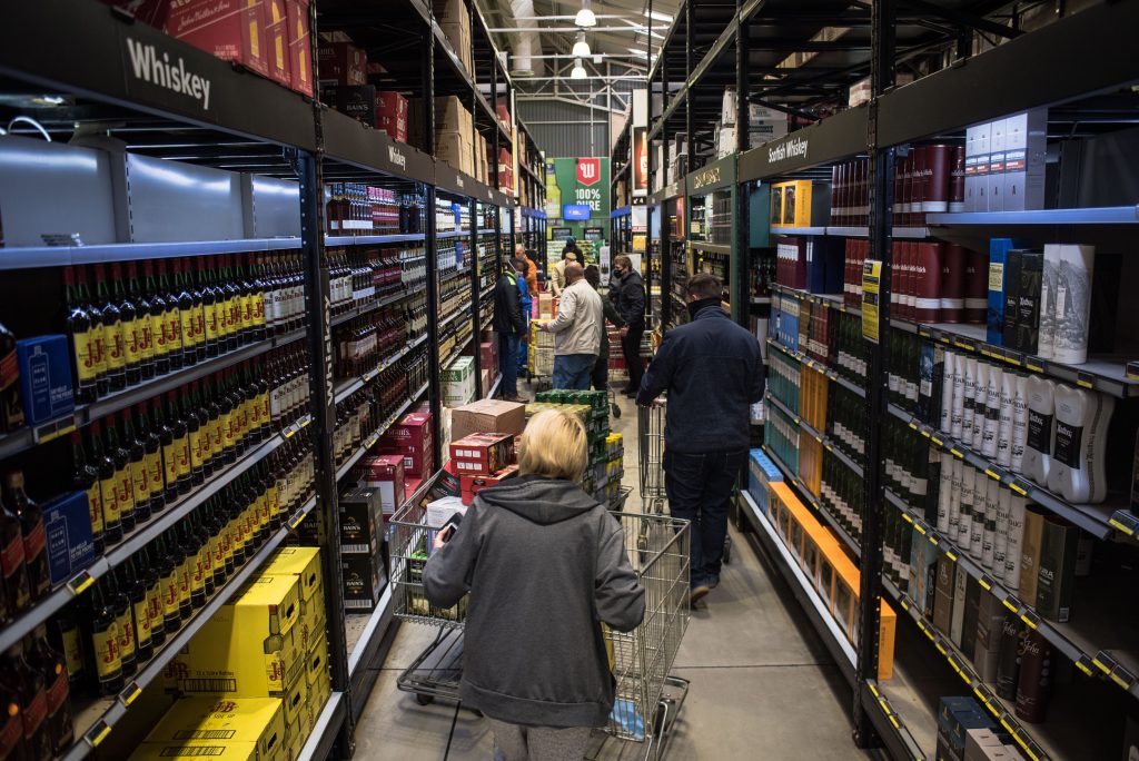 Alcohol industry responds to possible Easter ban - Moneyweb