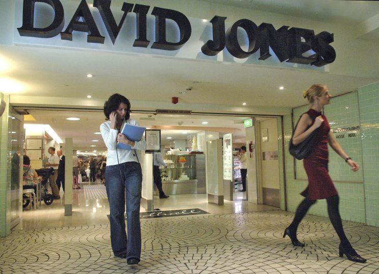 Woolies share price slides as it flags earnings drop - Moneyweb