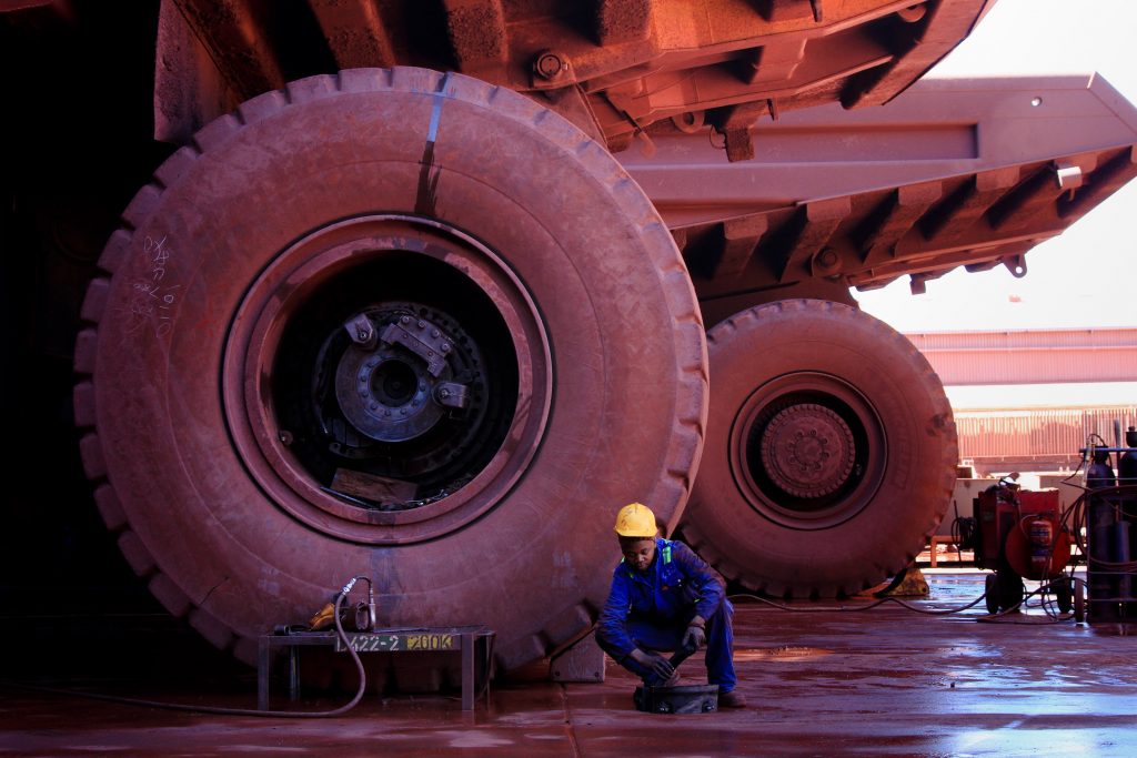 Anglo American names new bosses for bulk commodities unit, Kumba Iron ...