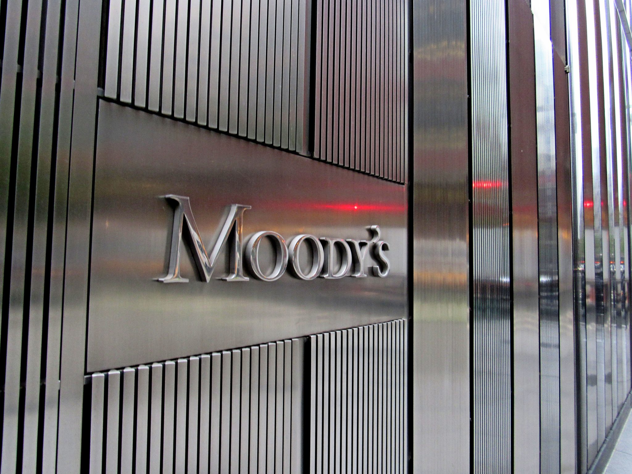 Moody’s says South Africa on track to stabilise debt this year - Moneyweb