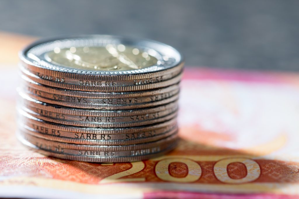 Rand lifted by faster Chinese growth - Moneyweb