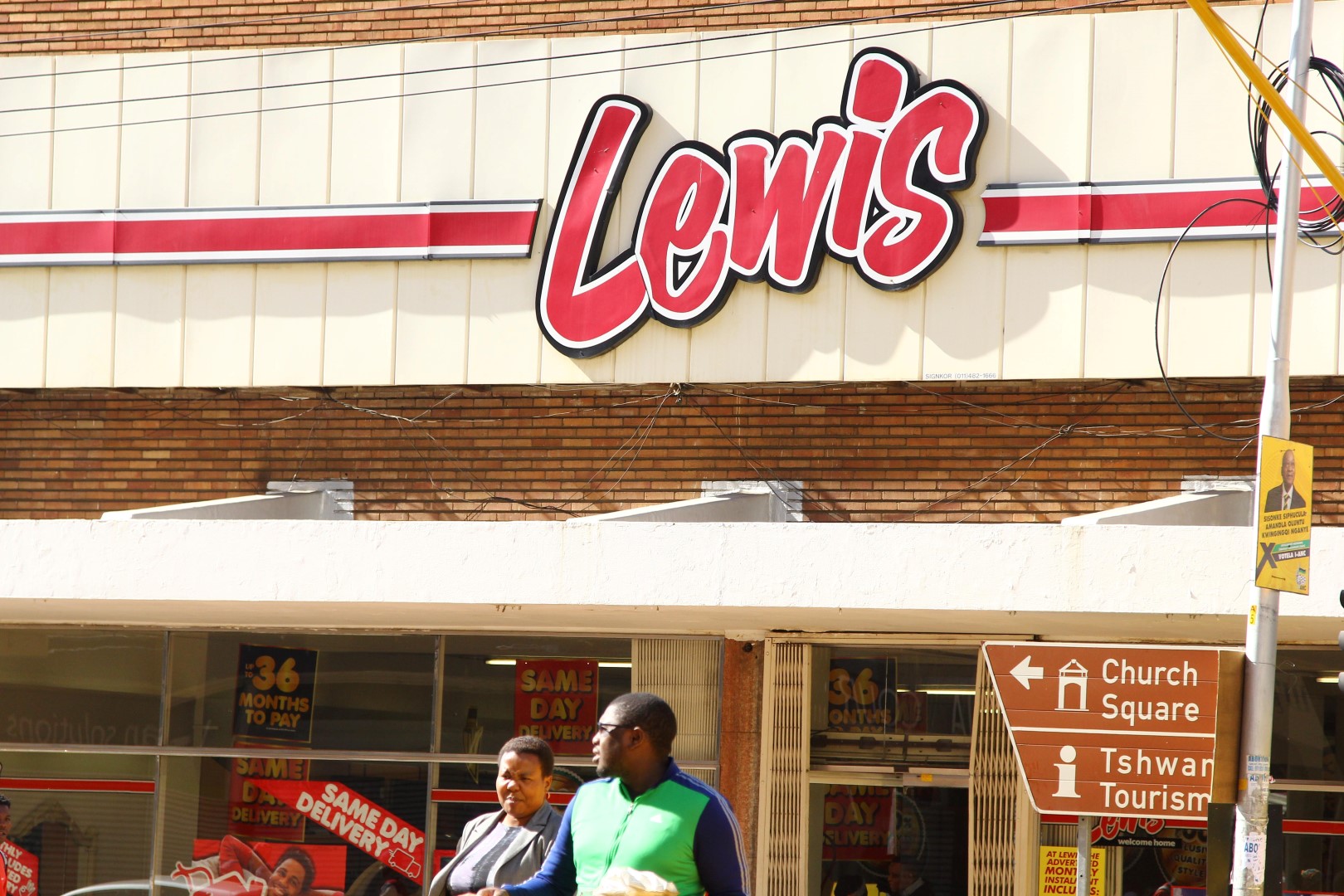 Five things making headlines in South Africa today - Moneyweb