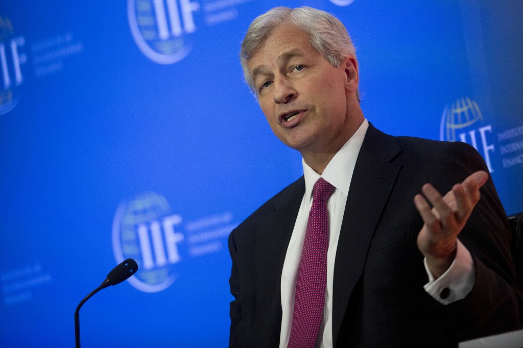 Dimon says once-in-3-billion-year treasury move warning shot - Moneyweb