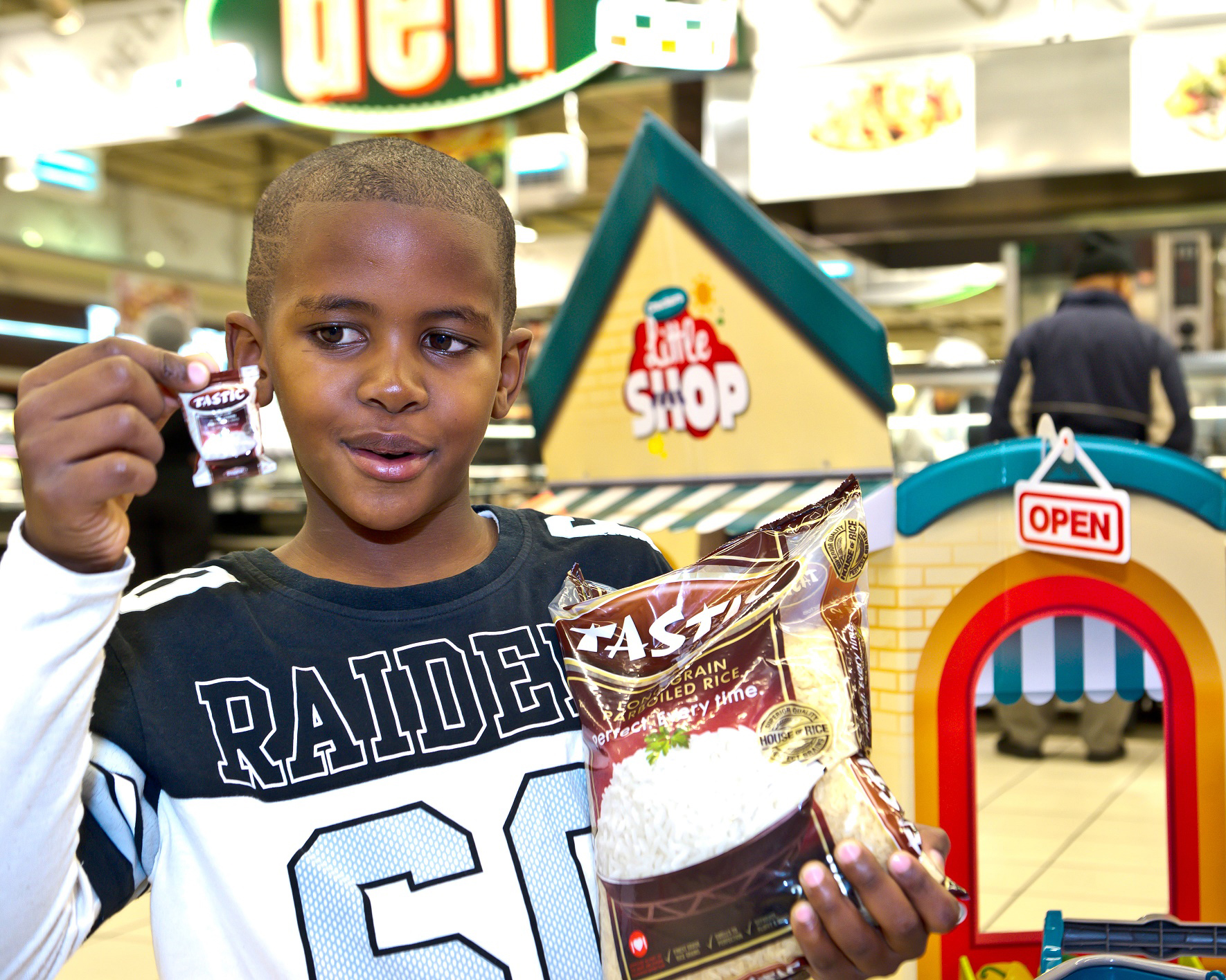 Checkers wins in the supermarket battle of the freebies - Moneyweb