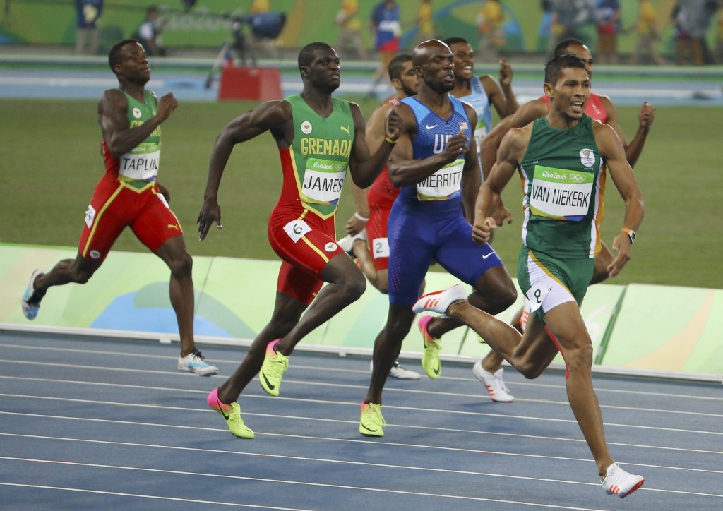 SA’s Van Niekerk smashes 400m world record - Moneyweb