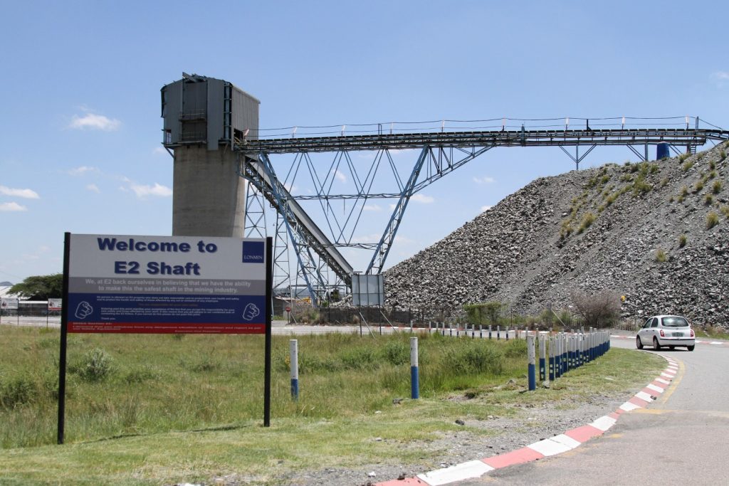 Lonmin warns on cash woes, urges shareholders to back Sibanye takeover ...