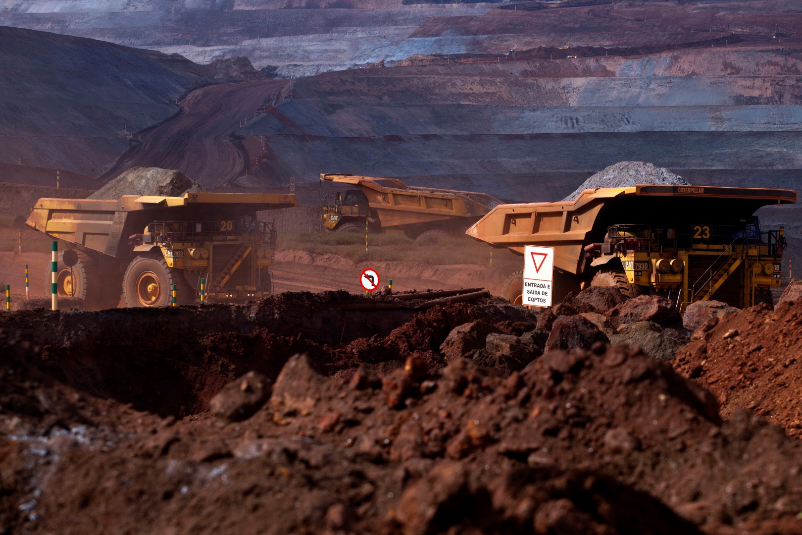 Iron and metals slump as Moody’s puts China’s debt in spotlight - Moneyweb