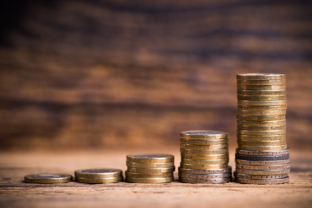 Is Finbond really paying 15.5% interest? - Moneyweb