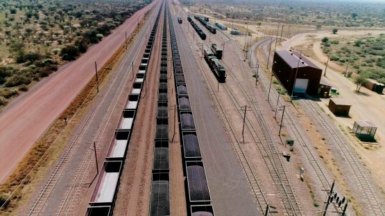 Transnet’s world record-breaking 4km train - Moneyweb