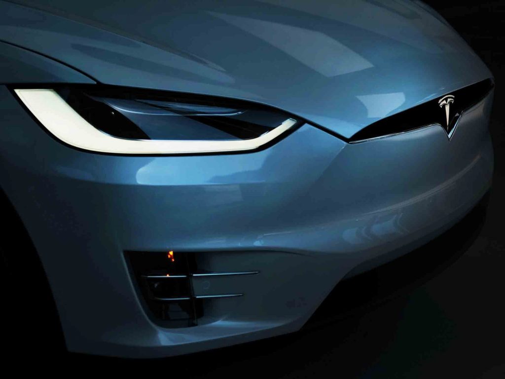 Tesla hits $500bn mark after soaring 547% this year - Moneyweb