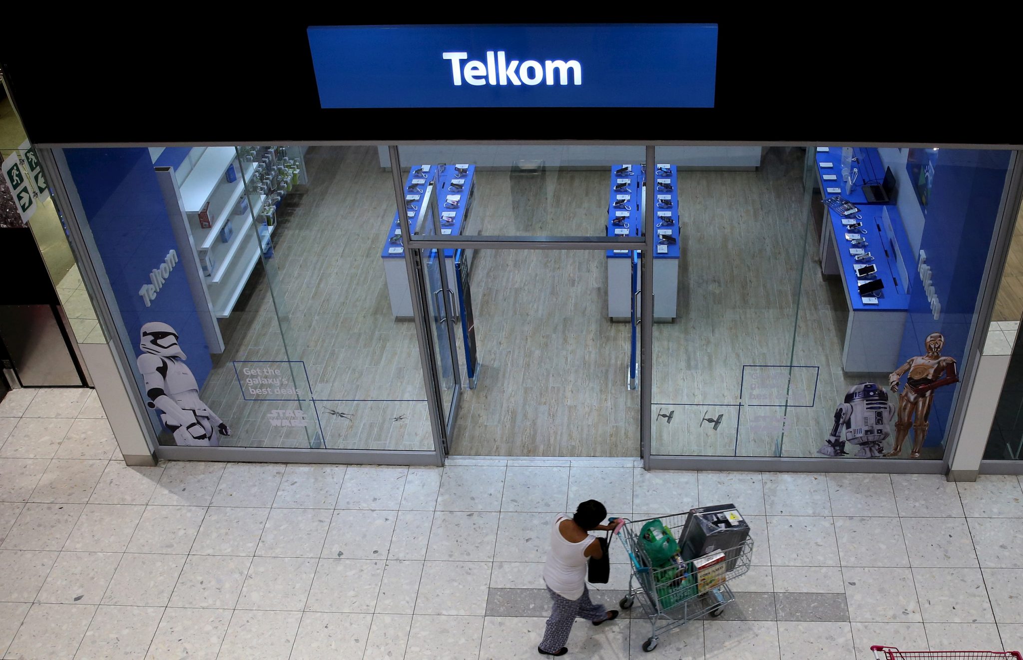 Copper on its last legs as Telkom fixed-line number swoons again - Moneyweb