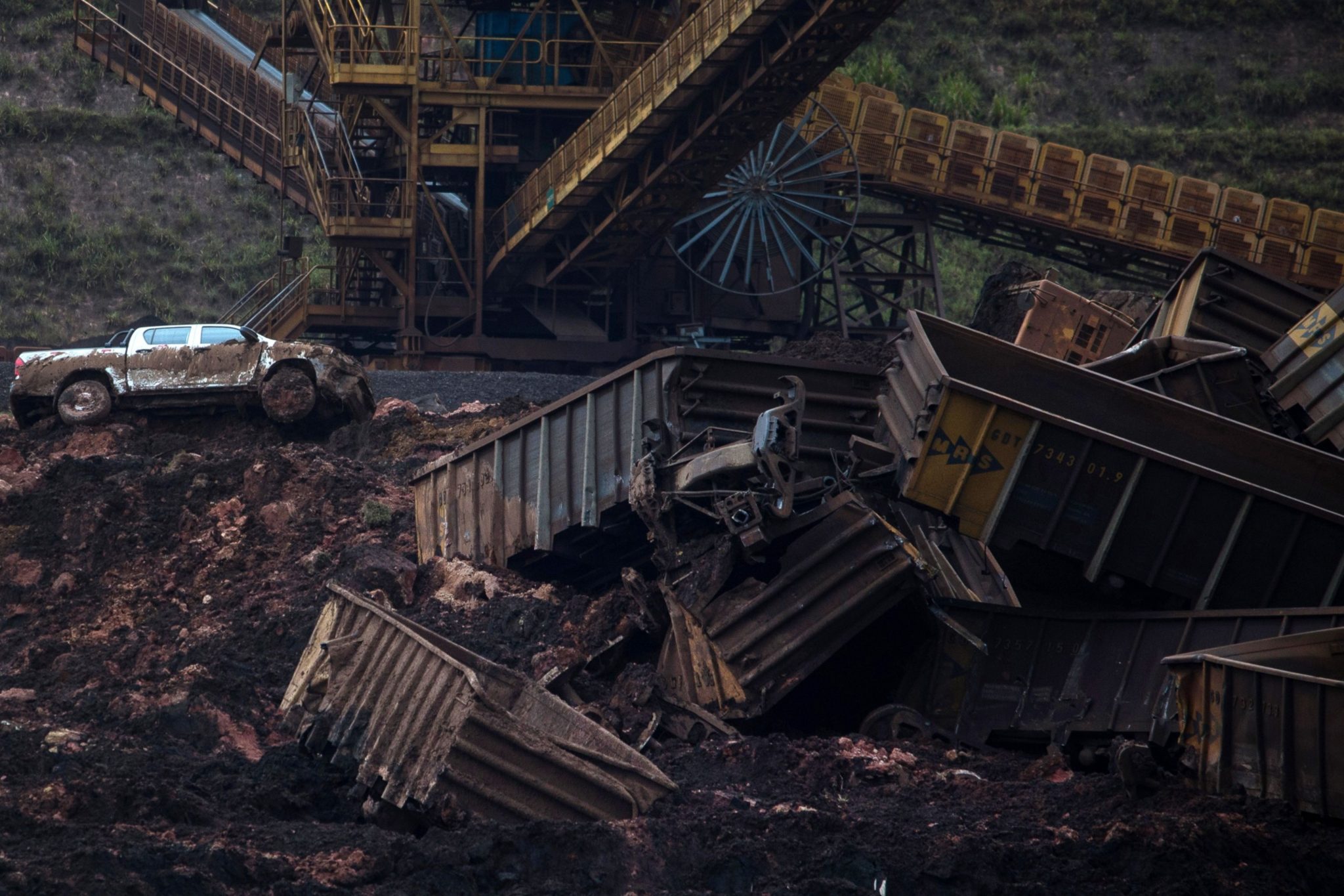 Vale tailings dam at imminent risk of rupture, authorities say - Moneyweb