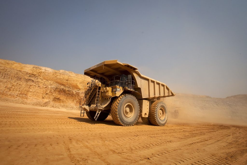 China backs Congo’s ban on six small Chinese mining companies - Moneyweb