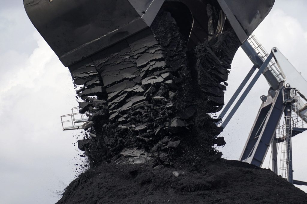 Biggest China bank abandons $3bn Zimbabwe coal plan - Moneyweb