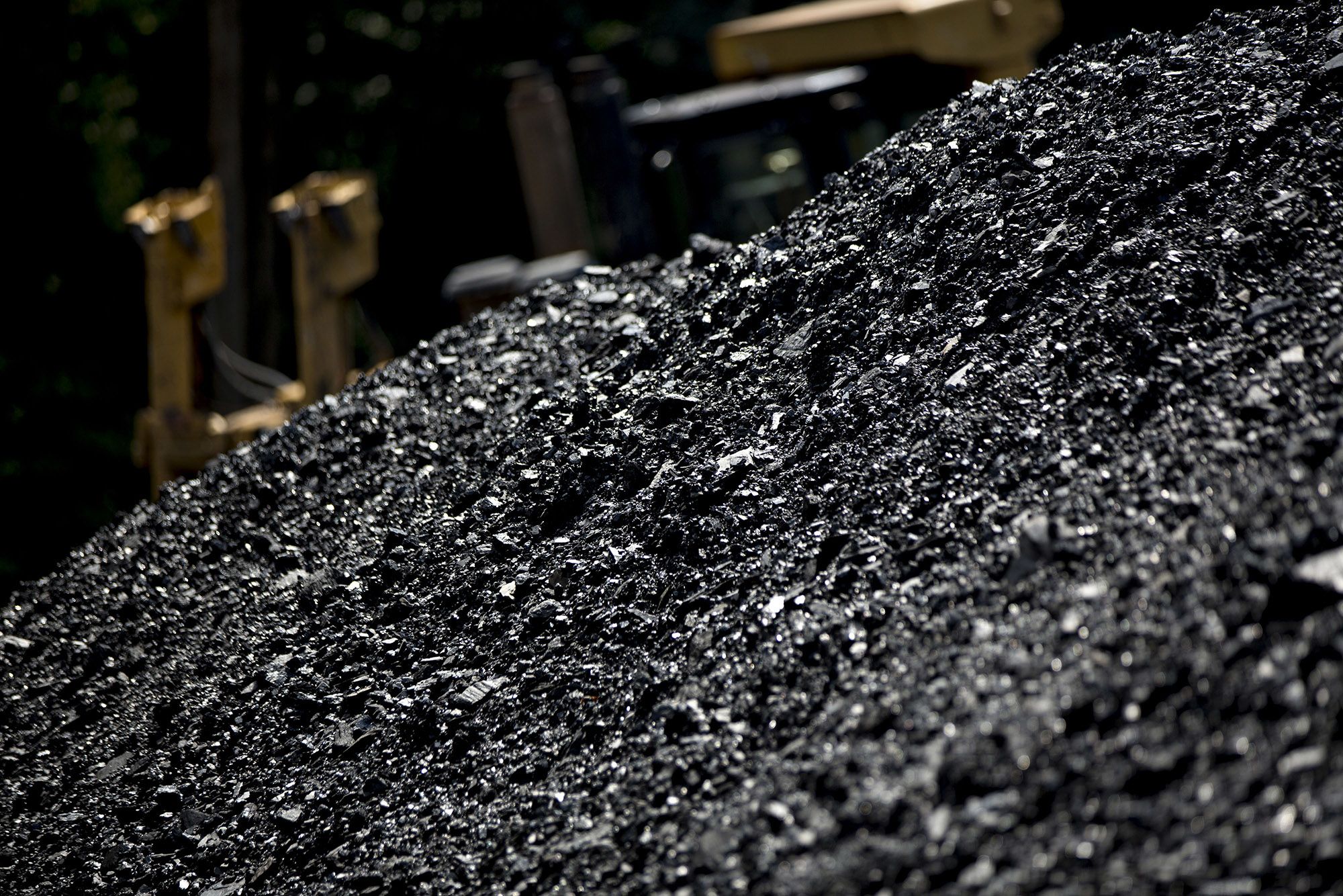 Coal slurry dam spills near historic SA game reserve - Moneyweb