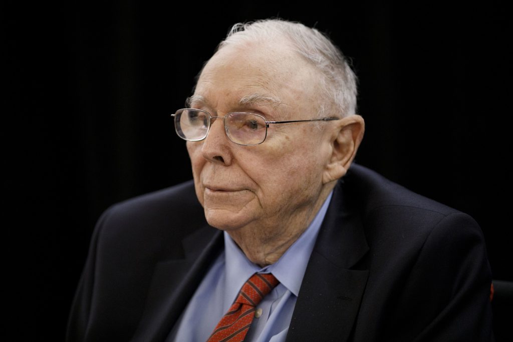 Charlie Munger, who helped Buffett build Berkshire, dies - Moneyweb