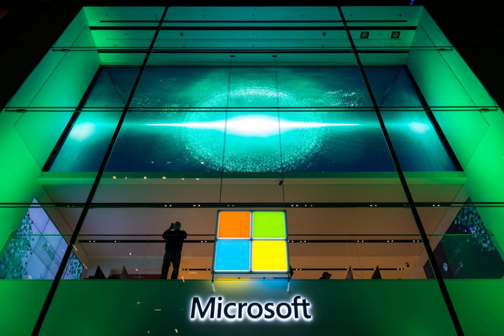 Microsoft faces CompCom complaint as cloud probes grow - Moneyweb