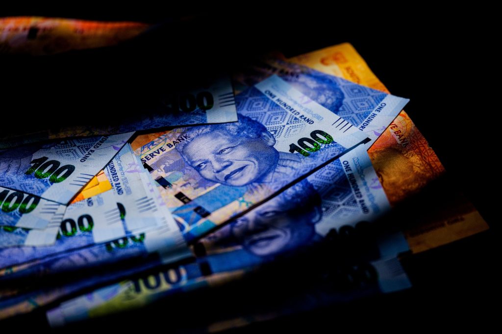 Expect more volatility from the rand in 2023 - Moneyweb