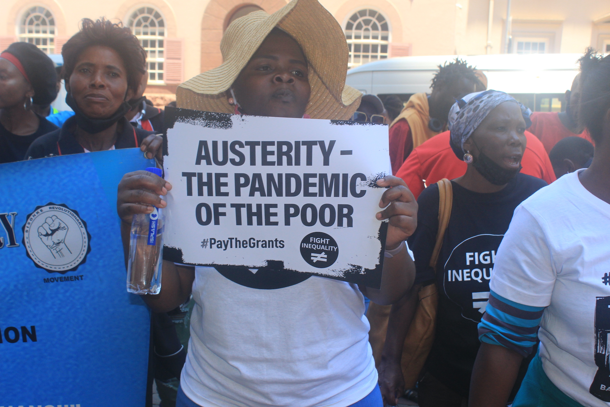 Post Office no longer paying R350 grant - Moneyweb